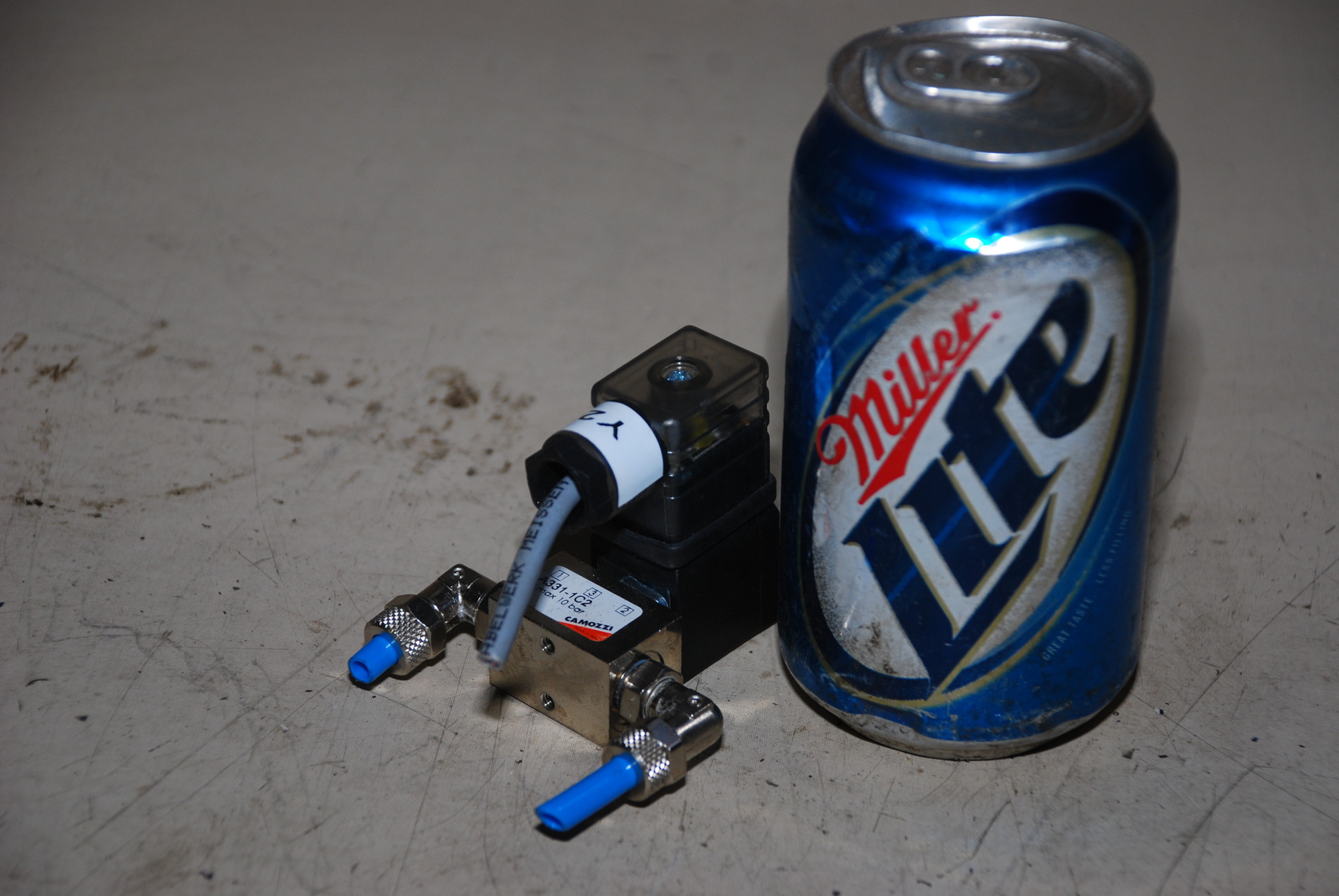 Camozzi A331-1C2 A3311C2 Valve w/ U73 Solenoid P. Max 10 Bar 24 VDC 5W