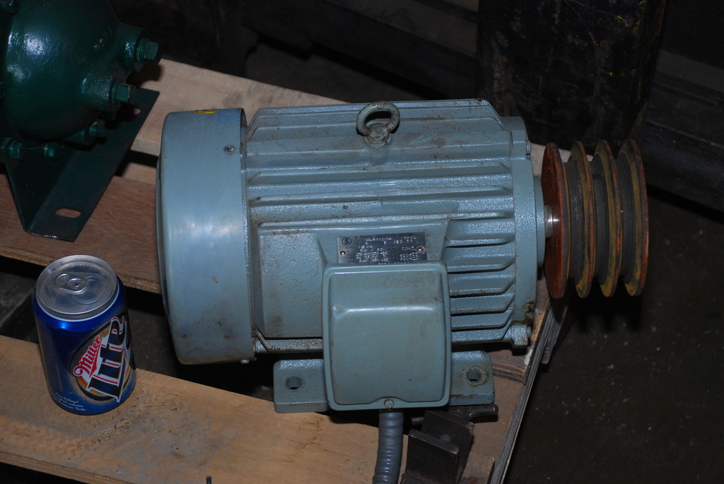 Fuji Electric Induction electric Motor MLA1107A 1.5 kW 3 Ph Amada Punc