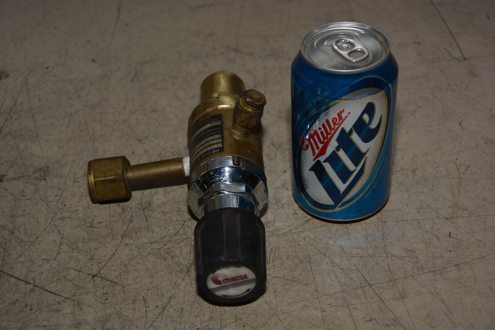 Concoa 806 5241 High-Pressure CO2 Gas Regulator Valve, 3,000 PSI