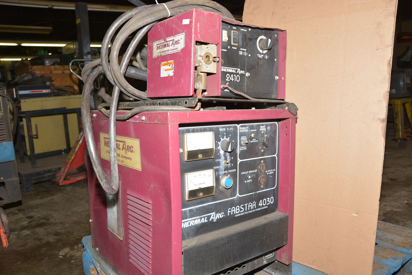 Thermal Arc Fabstar 4030 DC Mig Welder,400 Amp/32V,Mig gun