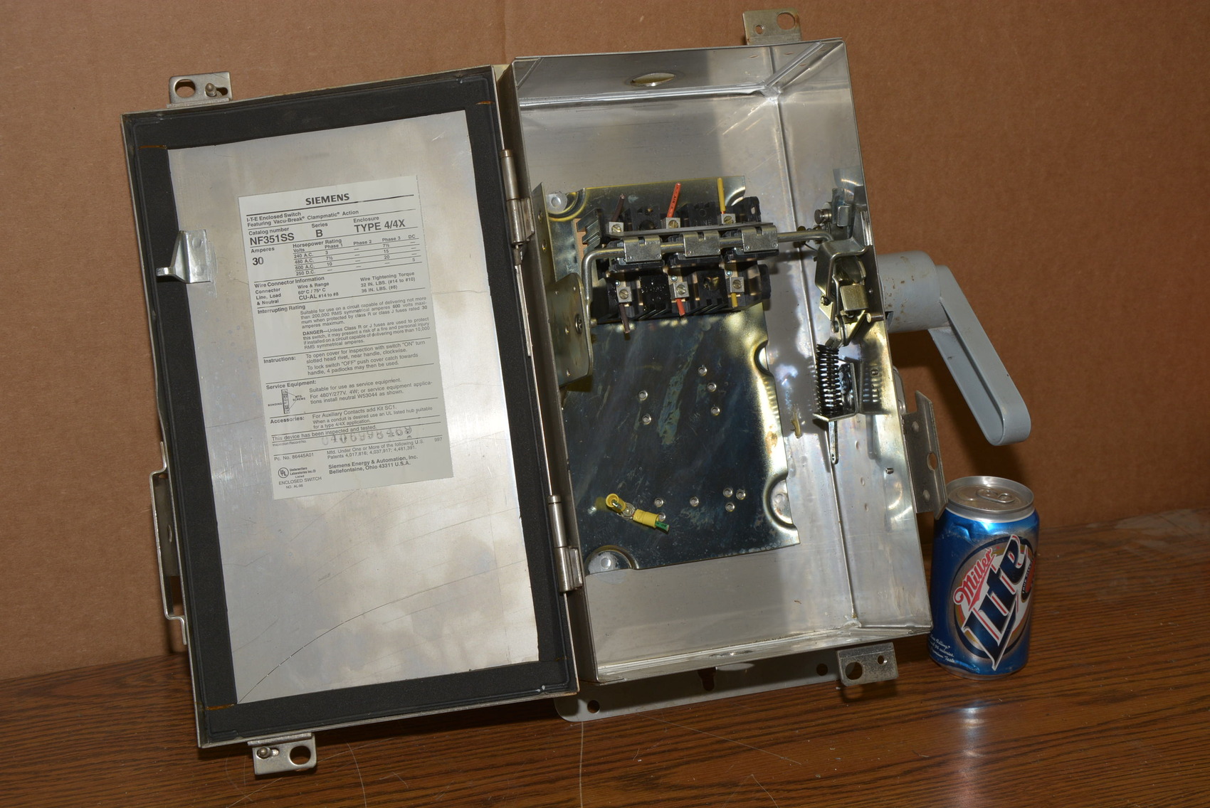 Siemens NF351SS 30-Amp Stainless Steel Non-Fused Disconnect