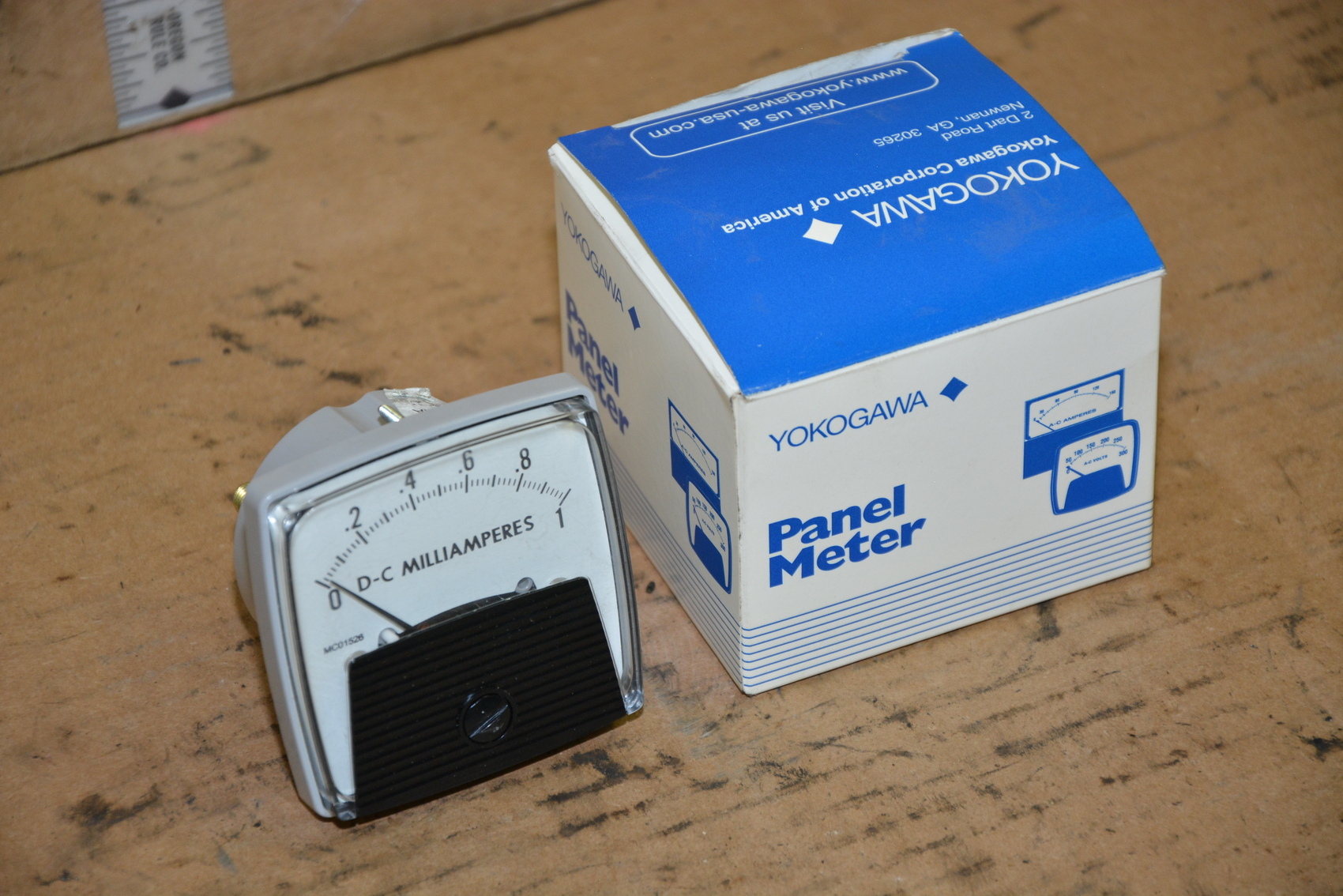 NEW Yokogawa 65K3122 Panel Meter;Range and Scale 0-1 DCMA