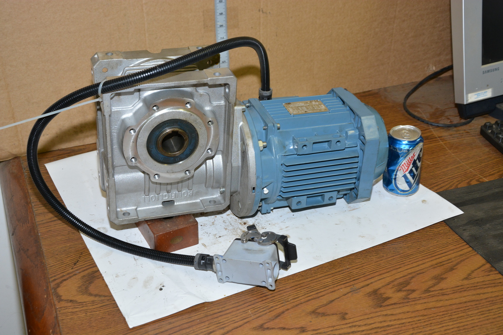 ABB electrical motor with Bonfiglioli gearBox;3 PH;1.1 KW