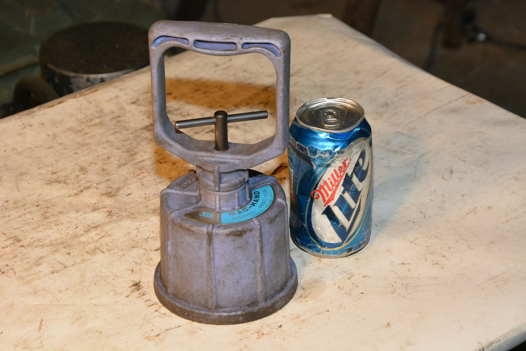 Mag-Hand HMC-10A Magnetic Hand Pick-Up tool