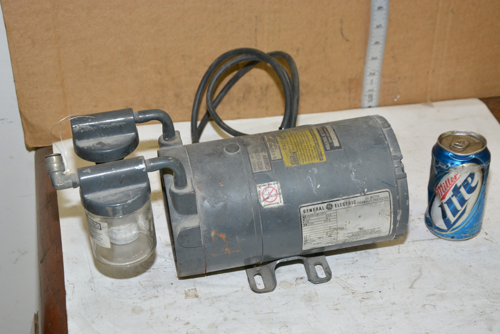 Gast 0522-V103-G18DX Air Vacuum Pump w/GE 1/4 HP electric motor 1PH