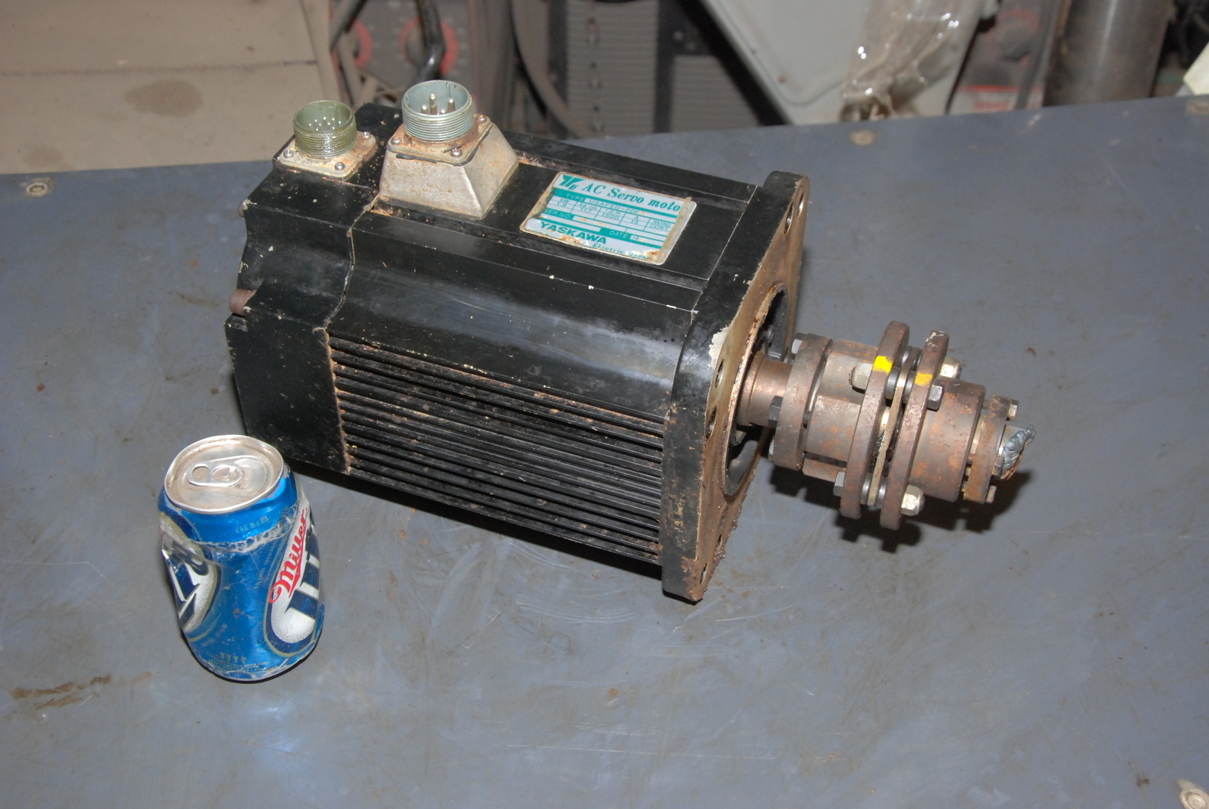 Yaskawa Motors-AC Servo Motor USAFED-20FB2;1.8kW;1500RPM