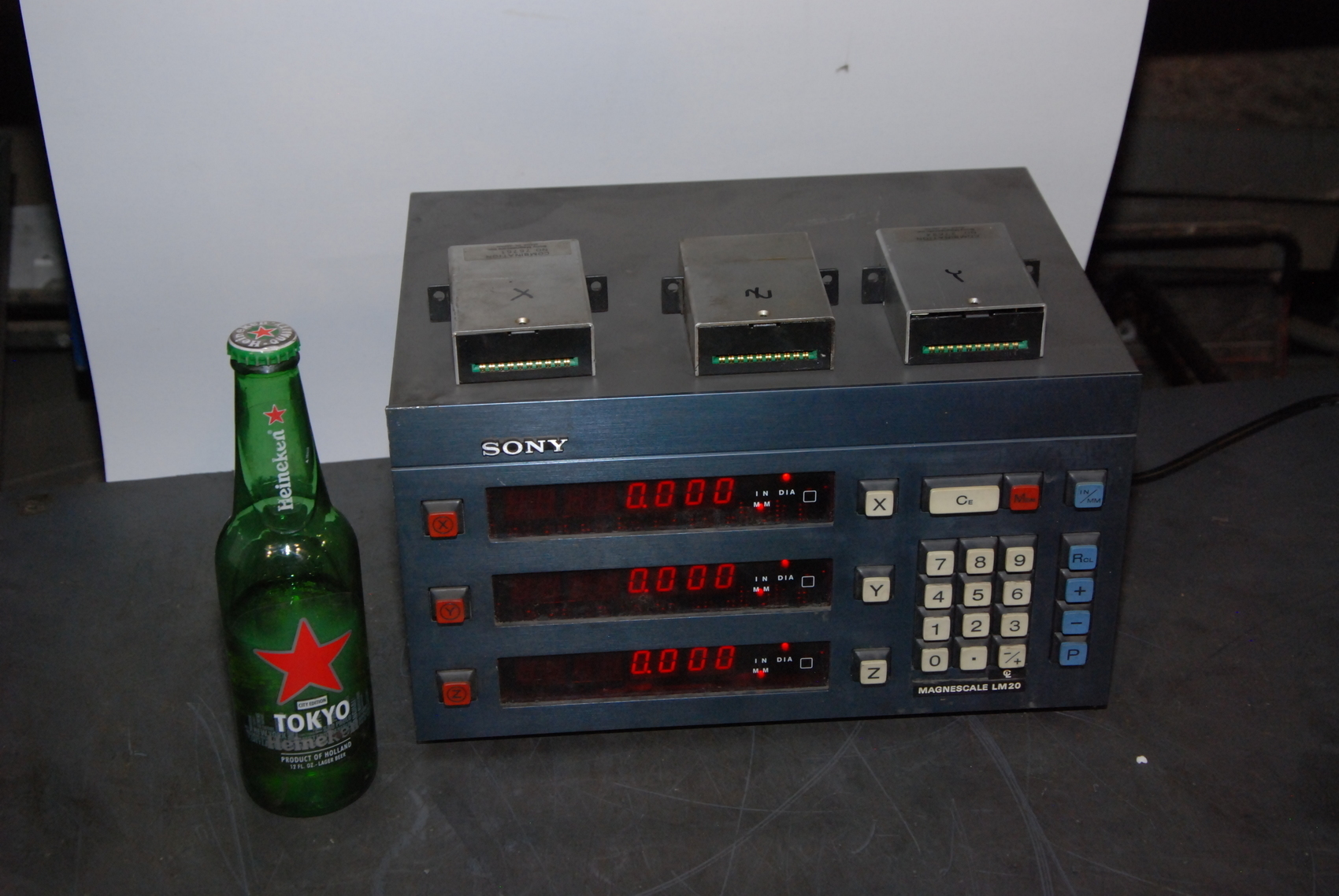 SONY MAGNESCALE DISPLAY LM10-32 DRO;LM20;WITH 3 LINEAR SCALE PLUGS