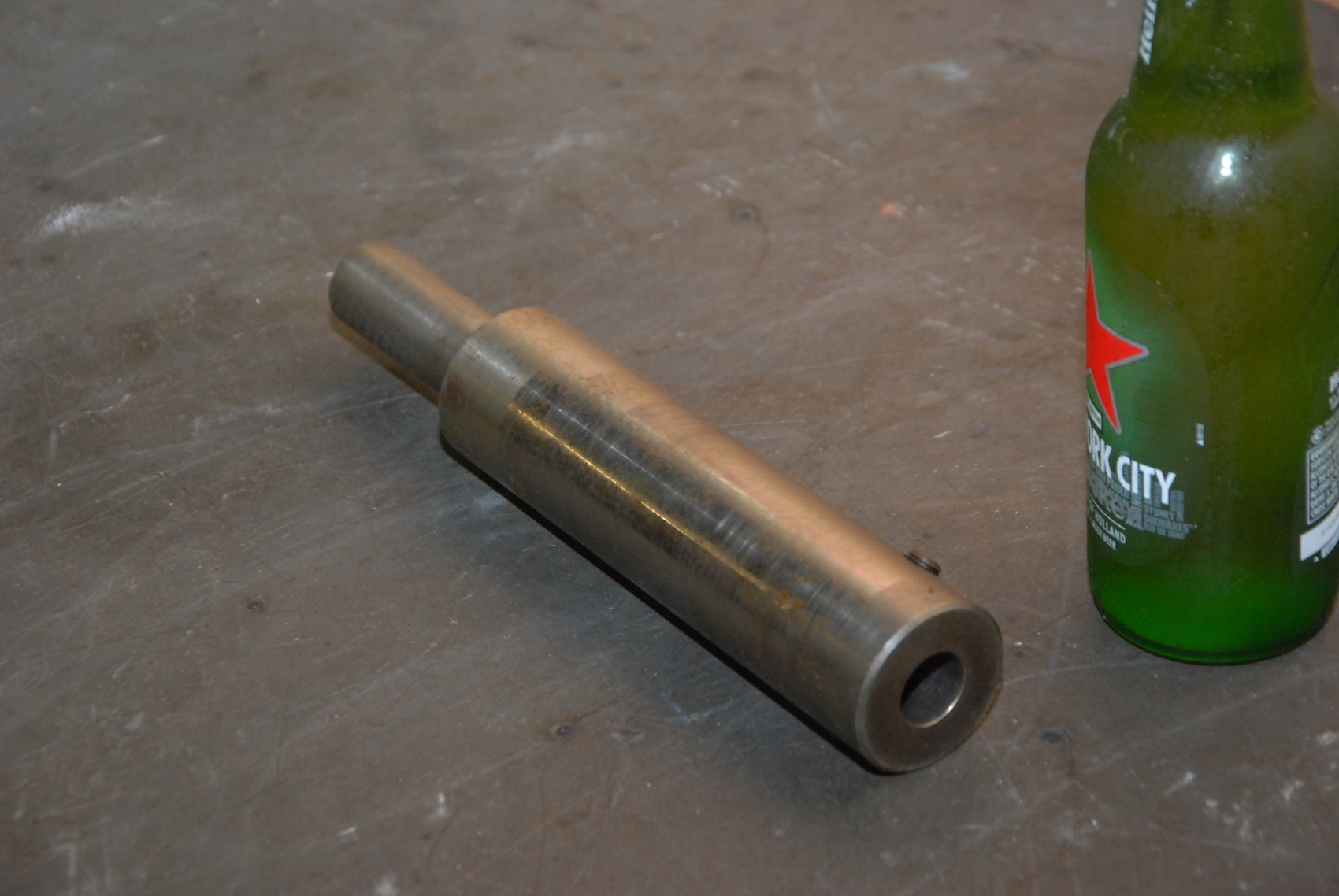 Straight shank toolholder adapter extension;9-1/2"long;1"to 3/4"