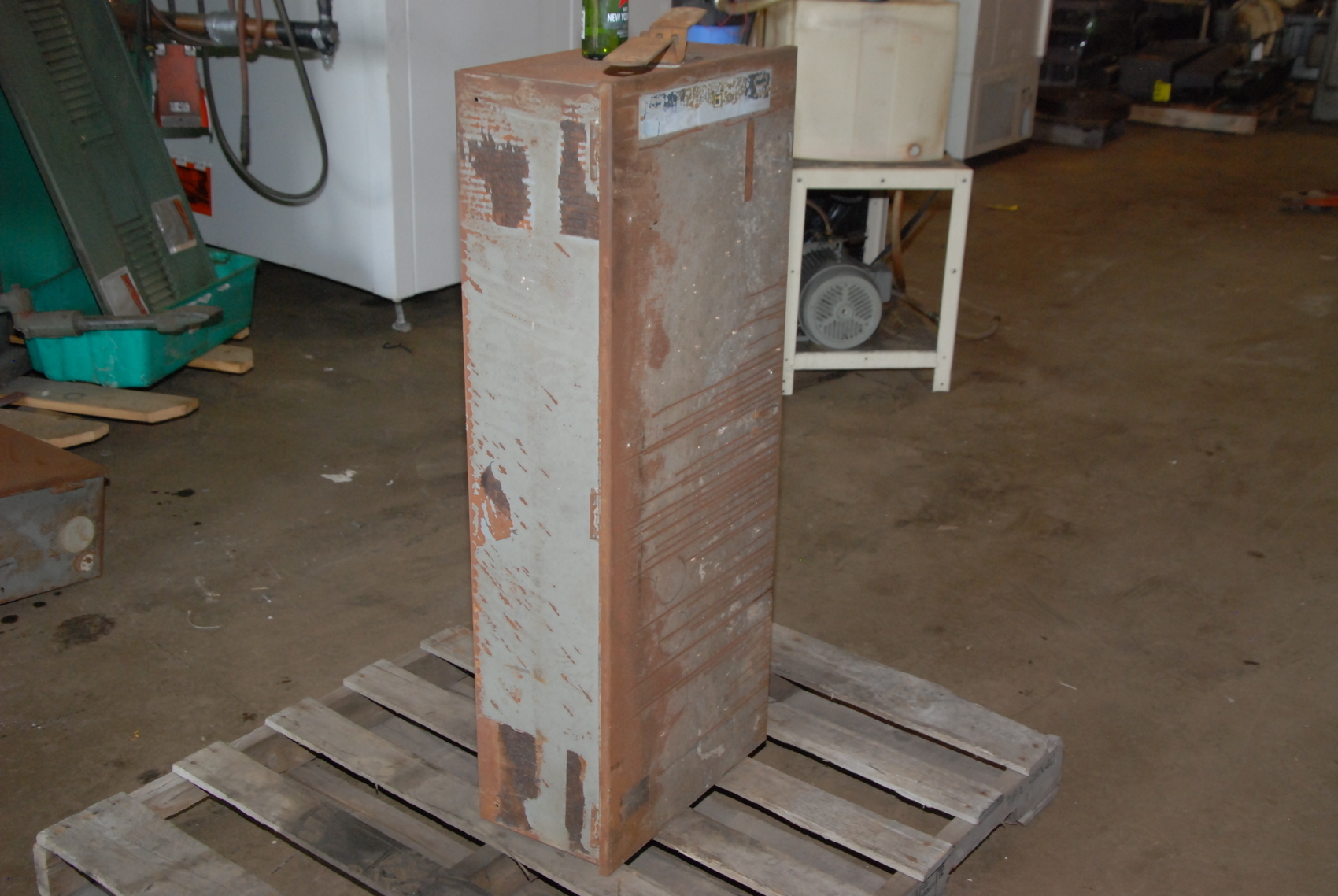 Square D I-Line Busway Unit;F0846681 or F08j6681 for 400 amp busway