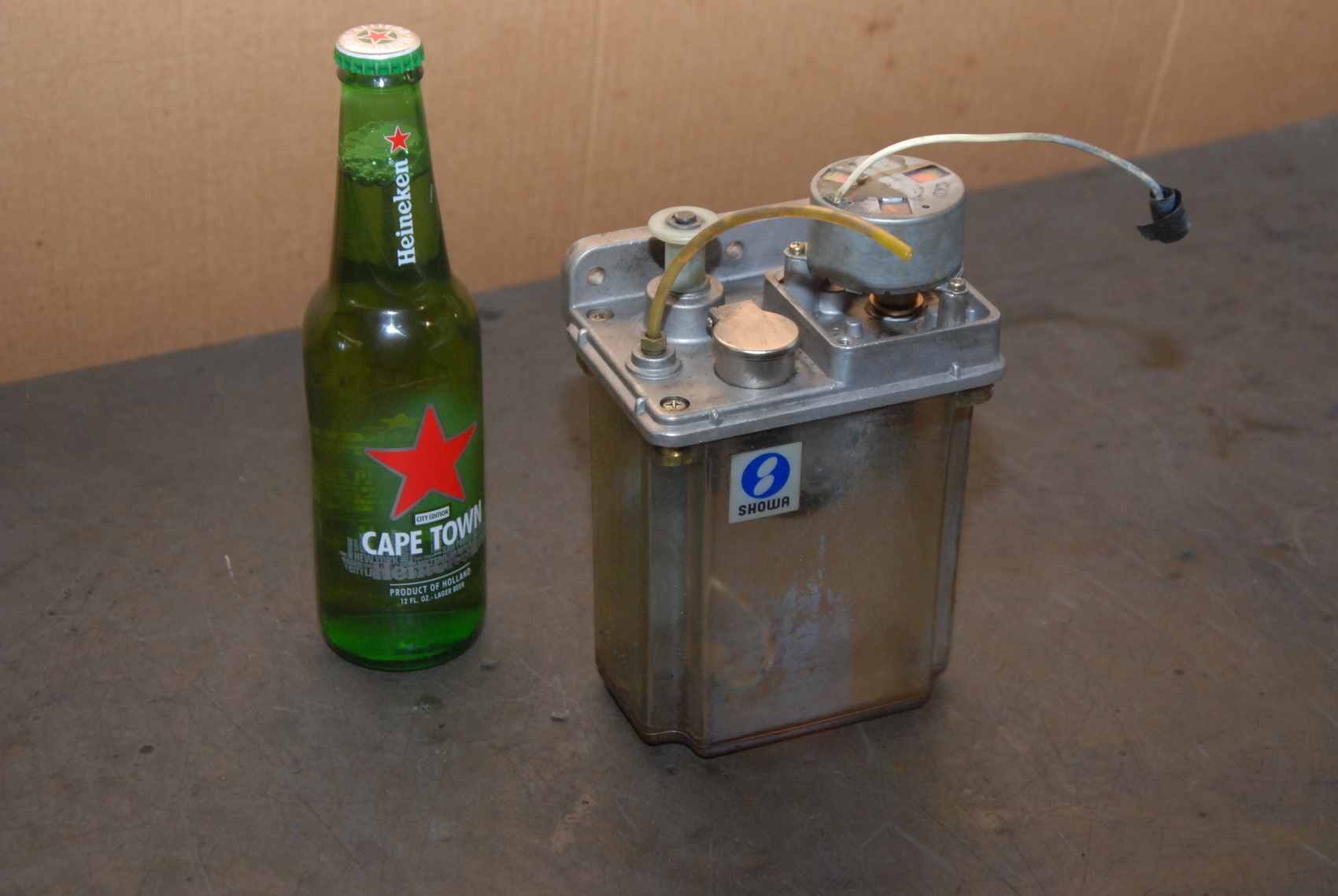 Showa Powered Lubrication Pump