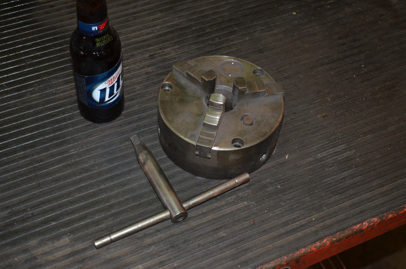 Cushman 6234B Plain Back Lathe Chuck;6";Self centered,with key