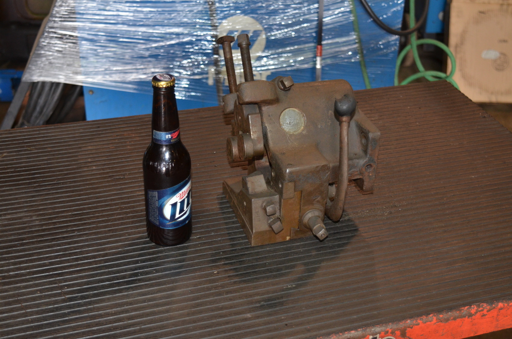 Gisholt 1400A Turret Lathe Roller Back Box Tool Bar Turner