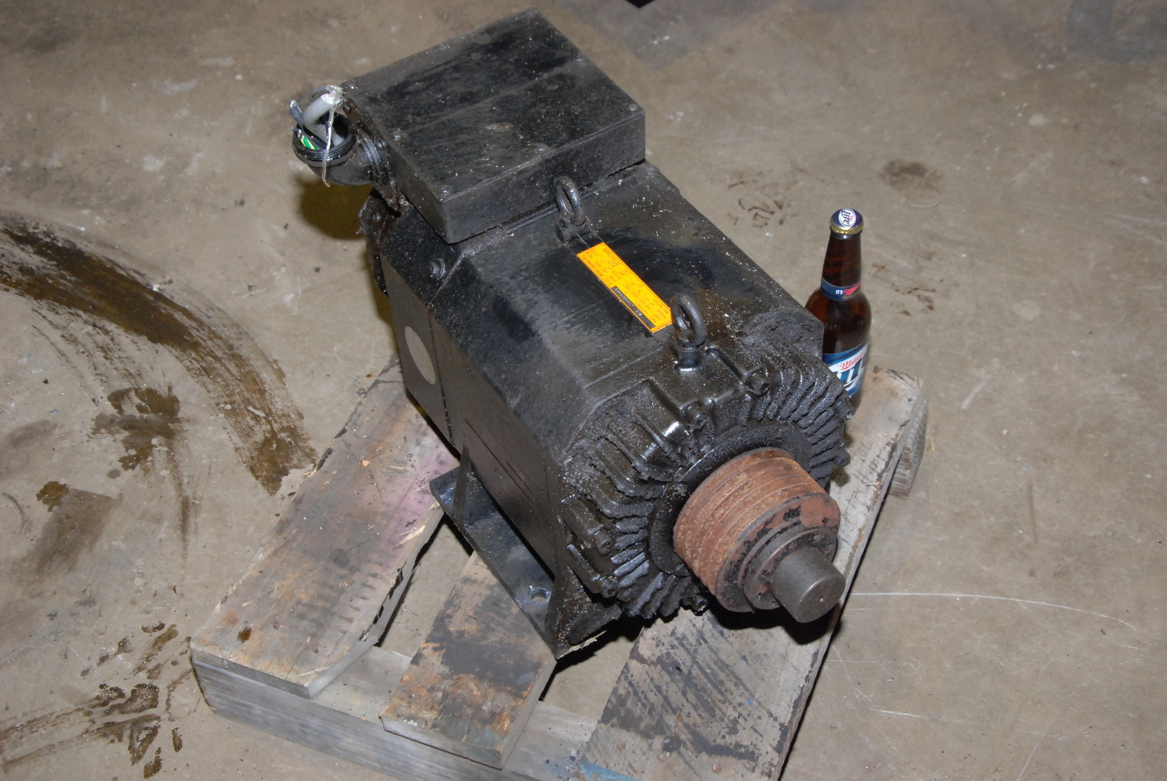 Fuji Electric MPF015V3Z 21A Spindle Motor