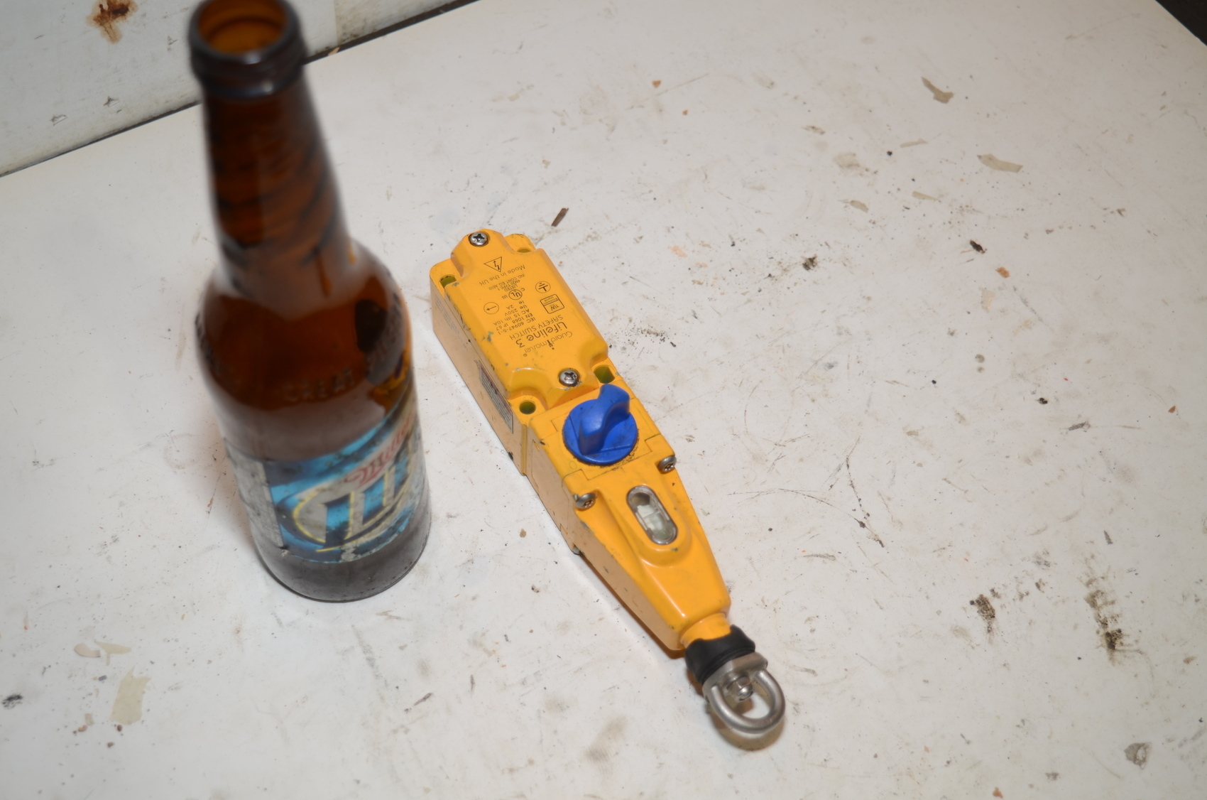 Guard Master LIFELINE SAFETY SWITCH IEC-60947-5-1