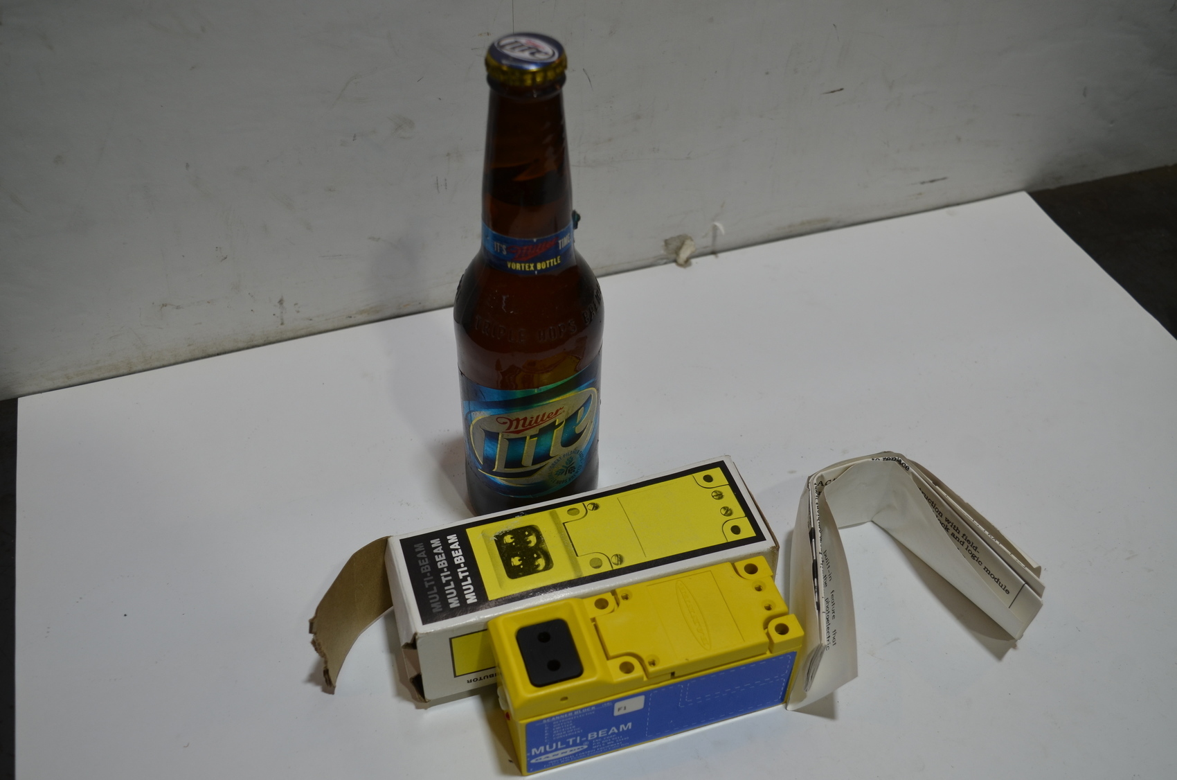 NEW,ONE,Banner F1 AT LM3 Multi-Beam Scanner Block 120 VAC