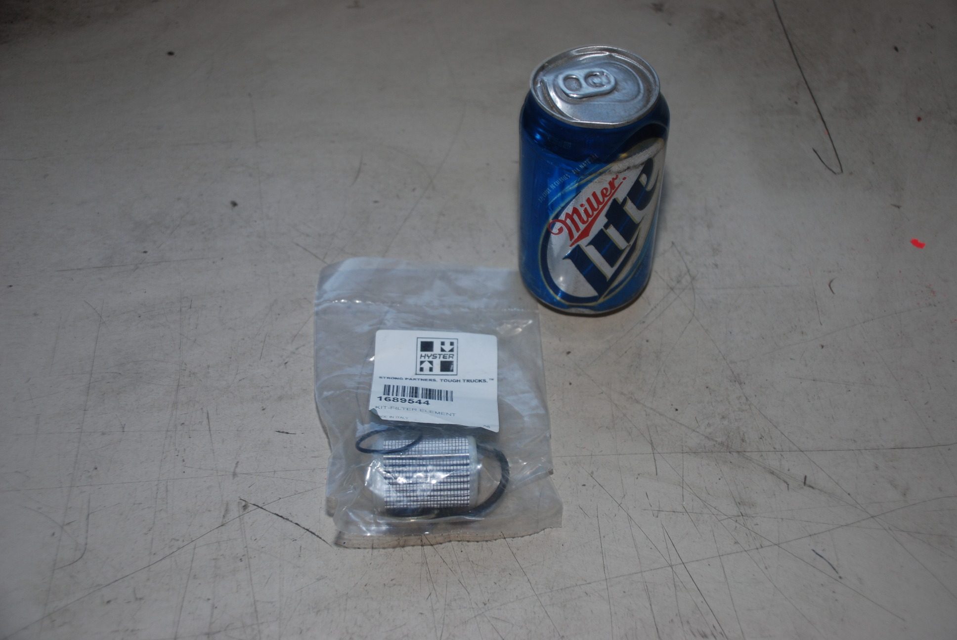 NEW, Hyster Forklift Filter Element Kit Part No. 1689544