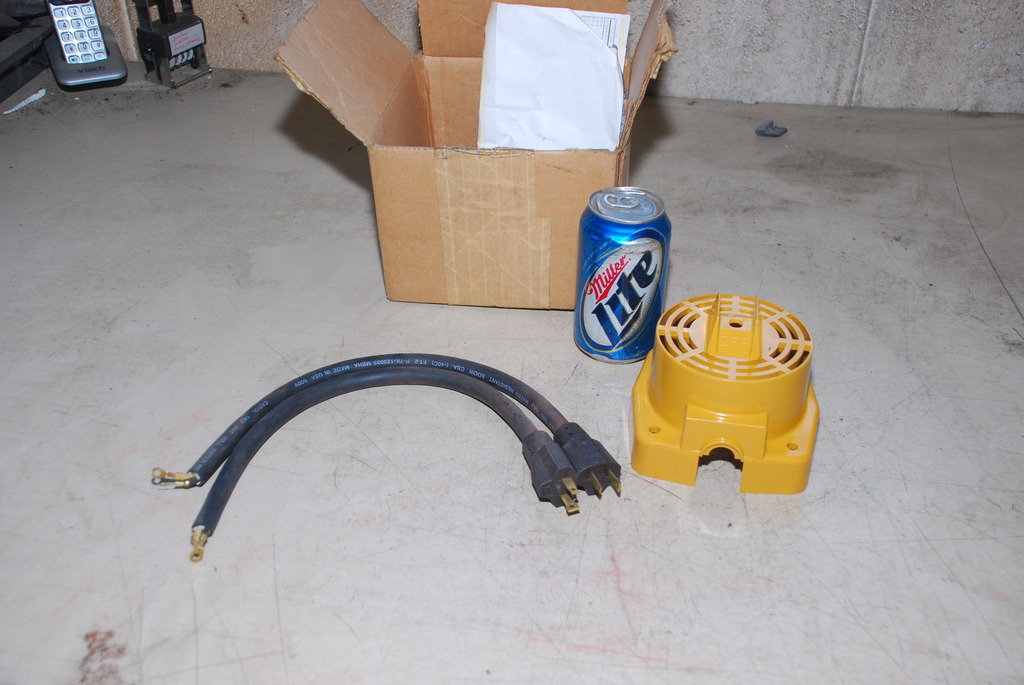 NEW, Wyco Vibrator Motor End Cap W415335, Cord Set 115V 3-wire W415389