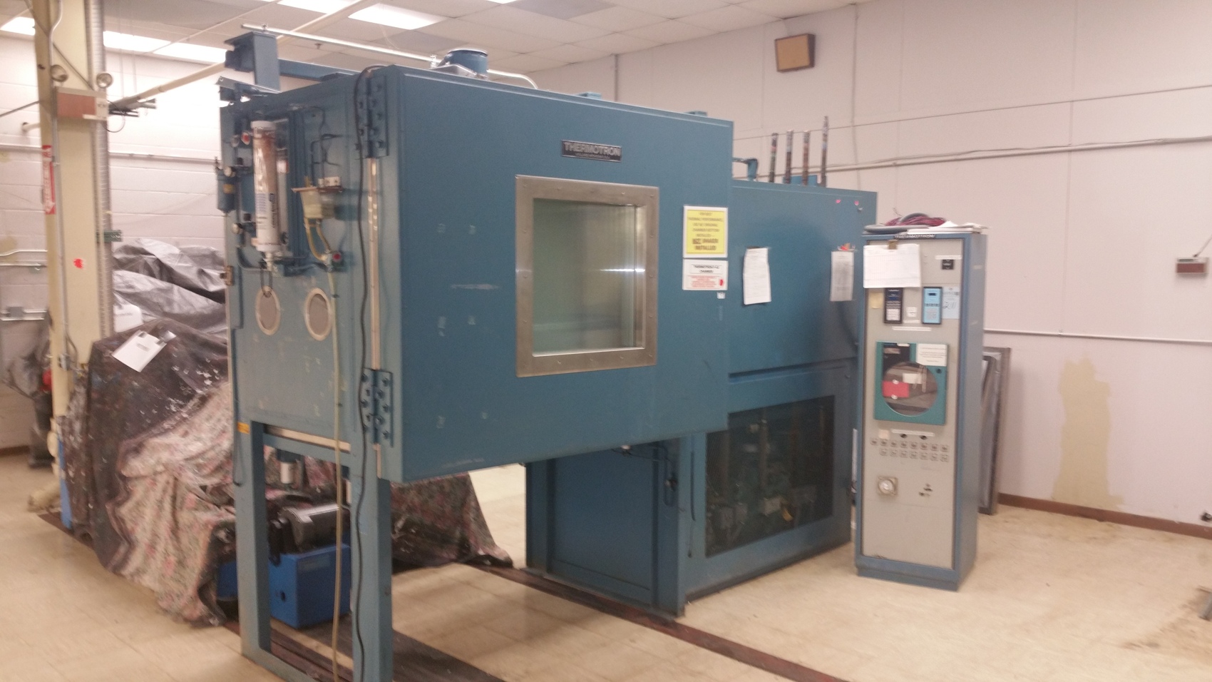 Thermotron Environmental cryogenic Test Chamber LOT=211