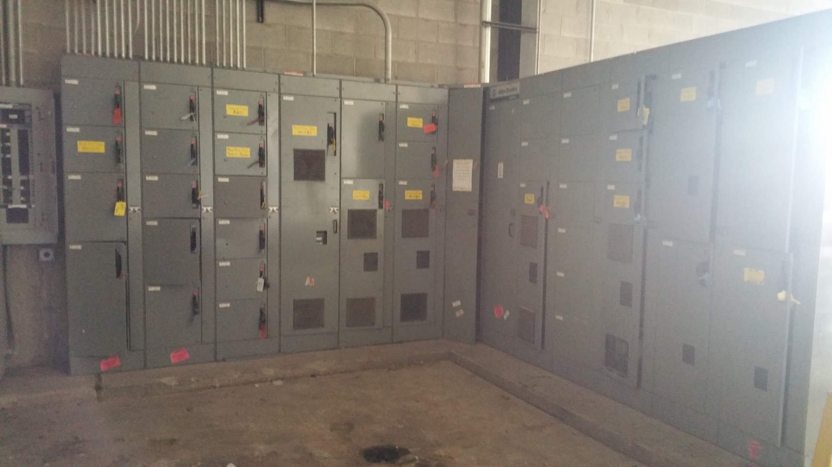 Allen Bradley Centerline 2100 MCC Panel Panelboard,all buckets,NO VFD